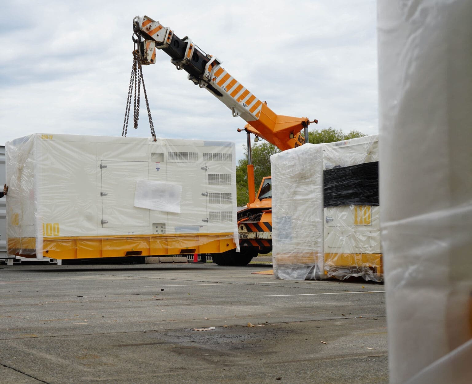 Heavy Duty Generator: Standby Stationary and Mobile