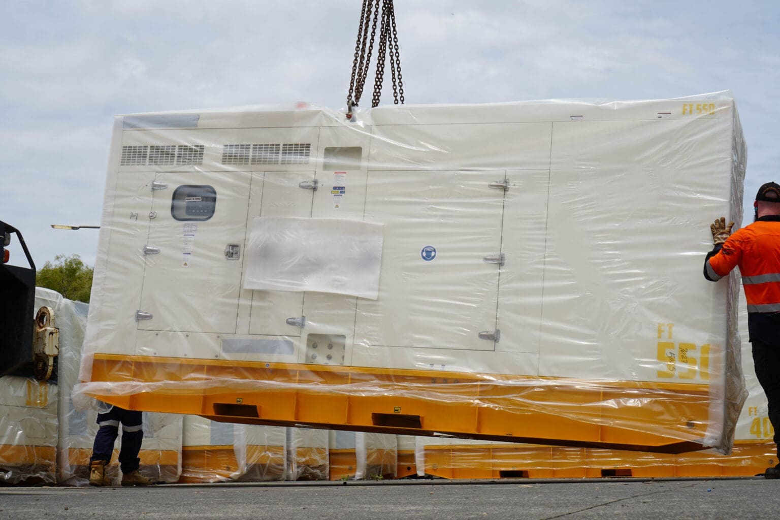 Heavy Duty Generator: Standby Stationary and Mobile